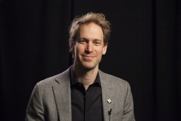 Look Around: David Korins' Tony-Nominated Hamilton Set Isn't Just Brick ...