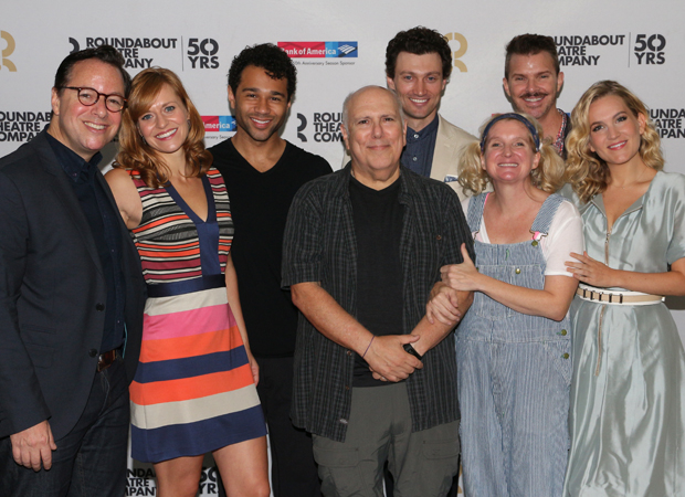 Meet Corbin Bleu, Bryce Pinkham, and the Cast of Holiday Inn ...