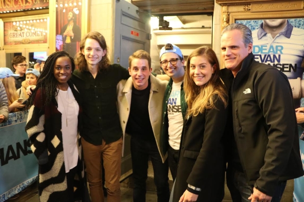 Ben Platt, Laura Dreyfuss, and Dear Evan Hansen Cast Celebrate First ...