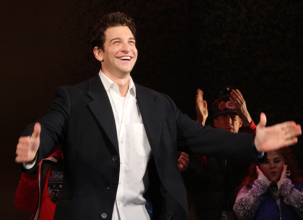 Andy Karl Makes a Triumphant Return to Broadway as Groundhog Day Opens ...