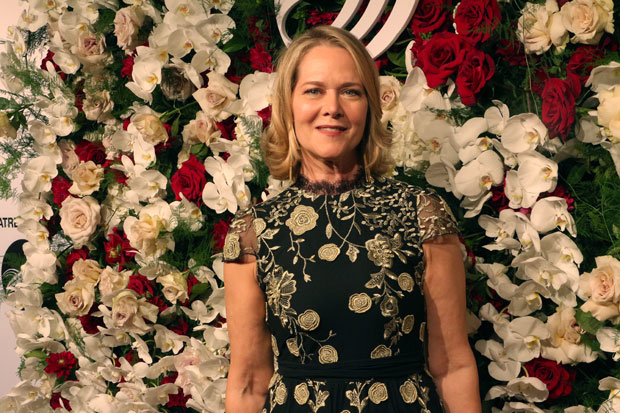 Vanessa Redgrave and Amanda Seyfried to Headline Letters to Juliet Film ...