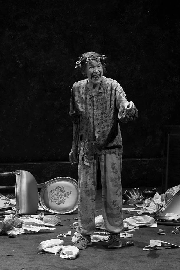 Glenda Jackson and Shakespeare Vs. Sam Gold in Erratic New King Lear ...