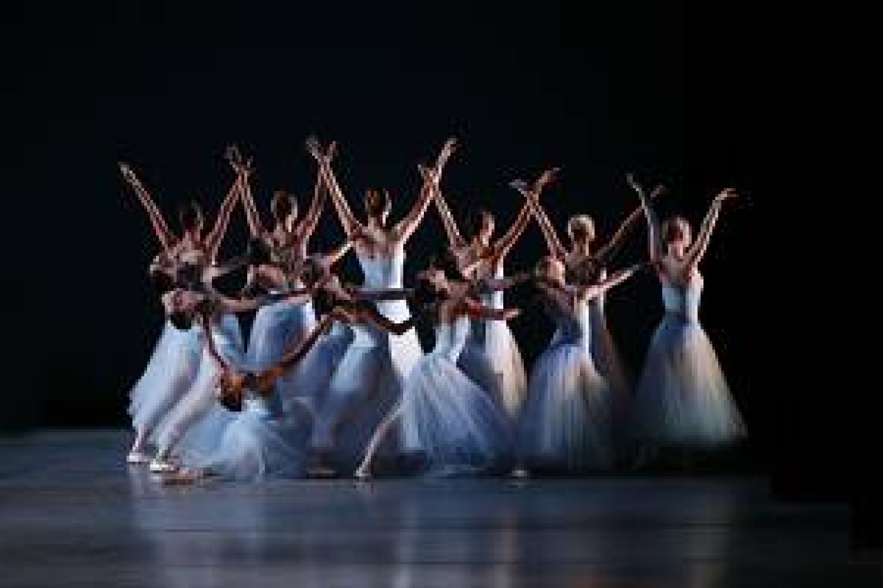 Ballet Arizona’s All Balanchine on Phoenix: Get Tickets Now! | Theatermania - 371158