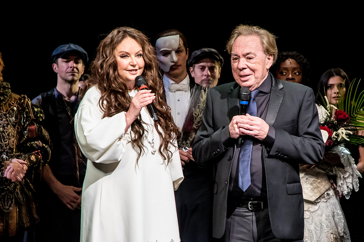 Inside the Final Broadway Performance of The Phantom of the Opera ...