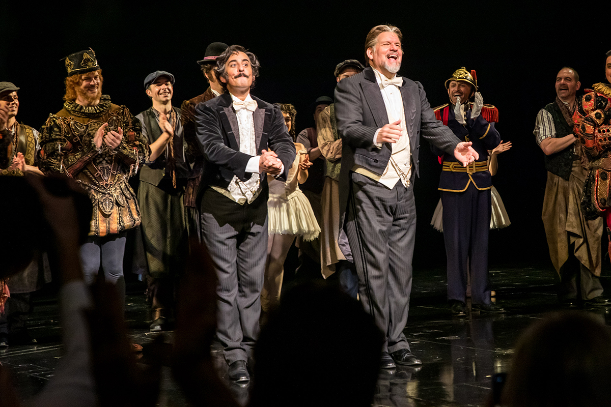 Inside the Final Broadway Performance of The Phantom of the Opera ...