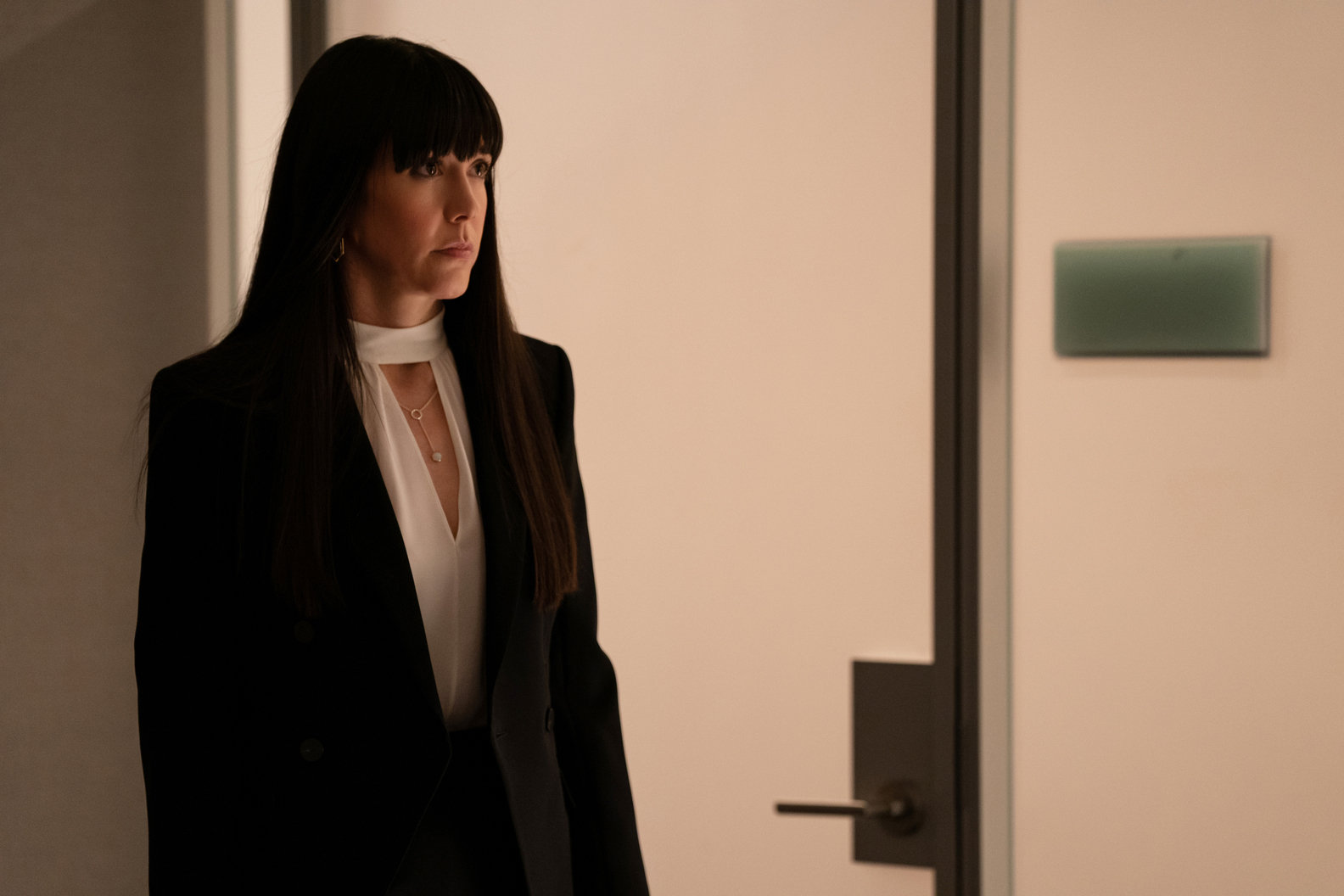 Interview: Zoë Winters’s Kerry Steps Out of the Shadows in HBO’s ...