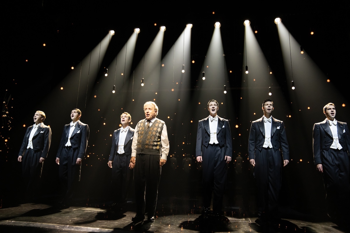 Barry Manilow and Bruce Sussman’s Harmony to Close on Broadway ...
