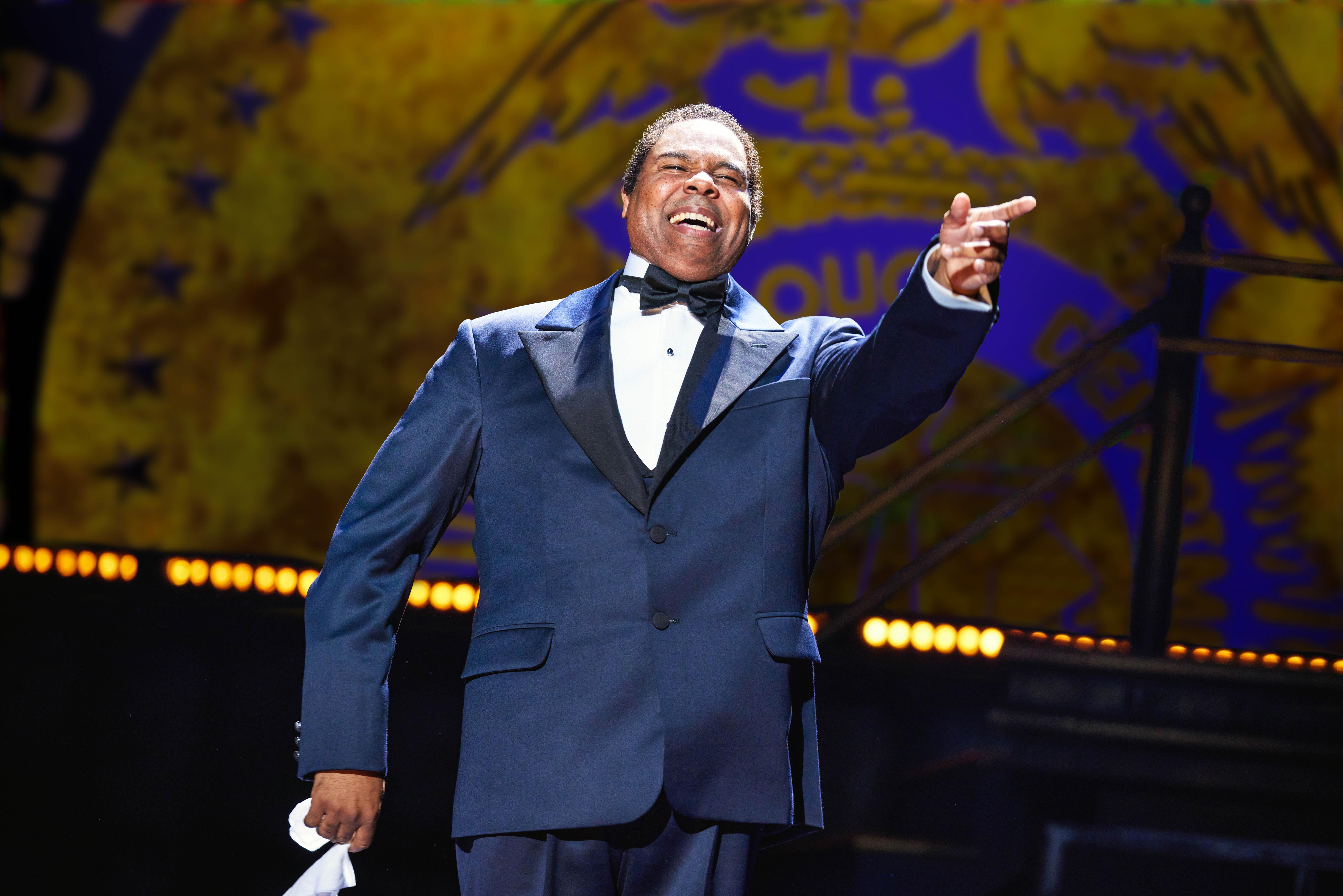 A Wonderful World: The Louis Armstrong Musical Sets Broadway Closing ...