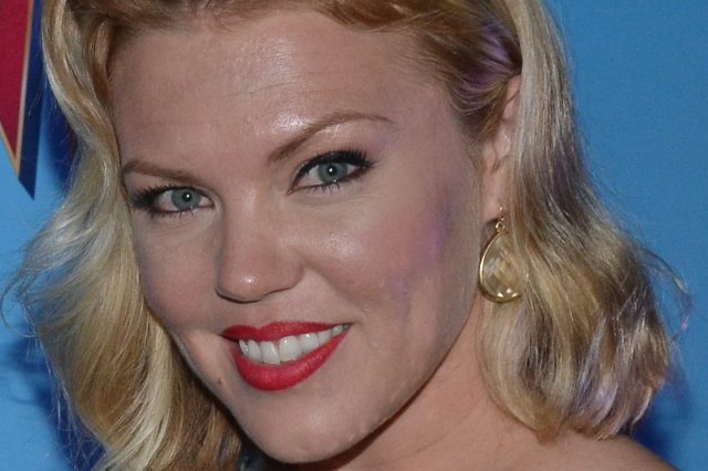 Robyn Hurder Will Return to Chicago - TheaterMania.com