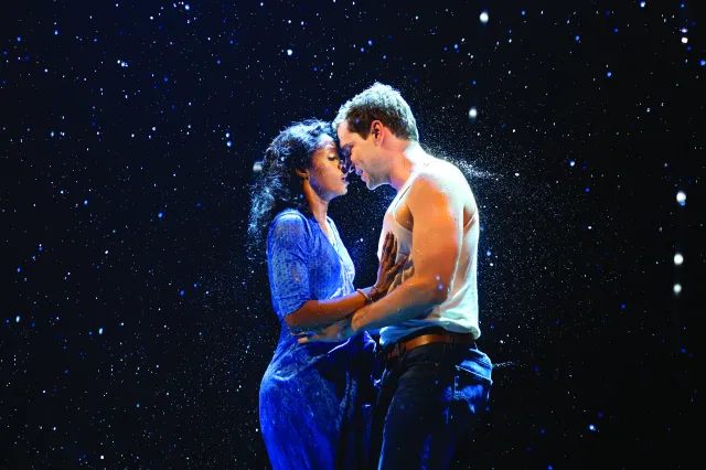 Interview: Ryan Vasquez and Joy Woods on Dancing in the Rain in The Notebook - TheaterMania.com