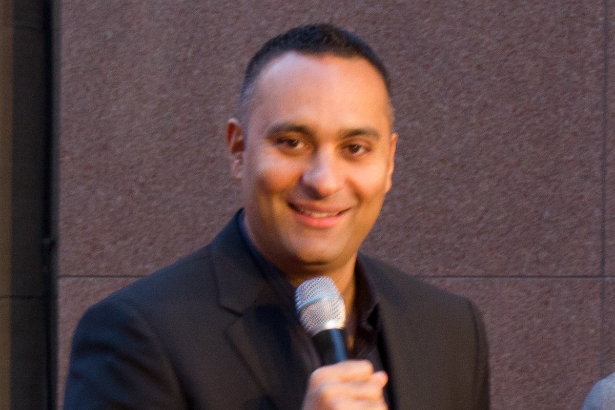 Comedian Russell Peters Makes Shakespeare Debut in A Midsummer Night’s ...