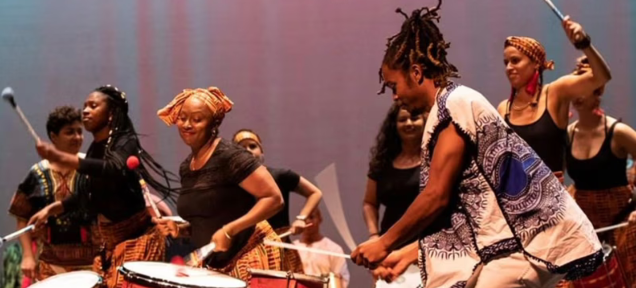 Bloco Obini - TheaterMania.com