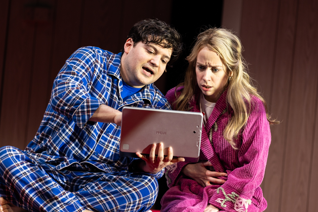 Alyse Alan Louis, Andy Karl to Lead Teeth Off-Broadway - TheaterMania.com