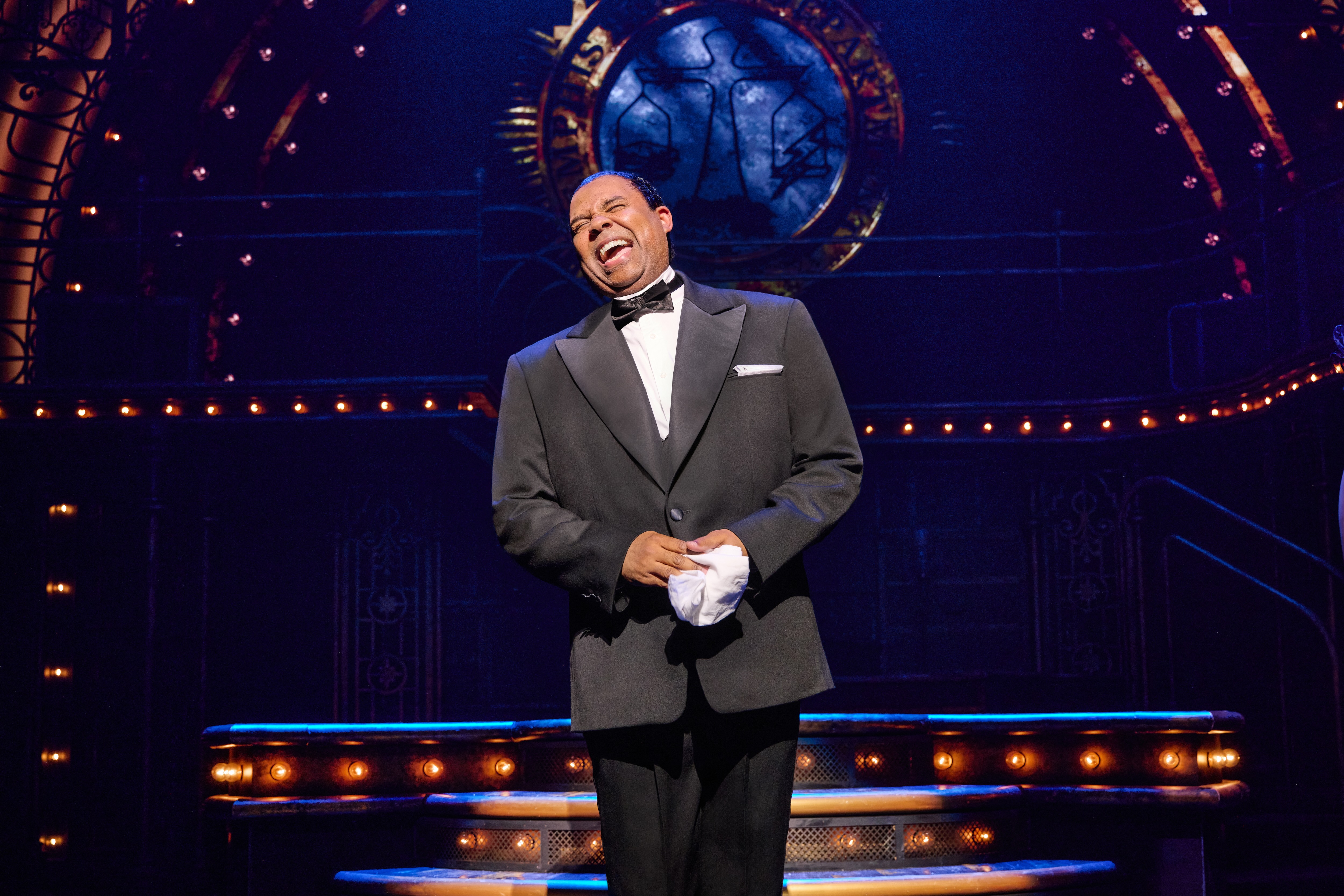 A Wonderful World: The Louis Armstrong Musical Sets Broadway Closing ...