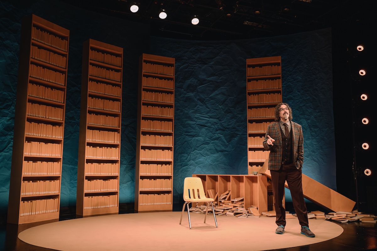 Review: Gary Gulman Is Grandiloquent - TheaterMania.com