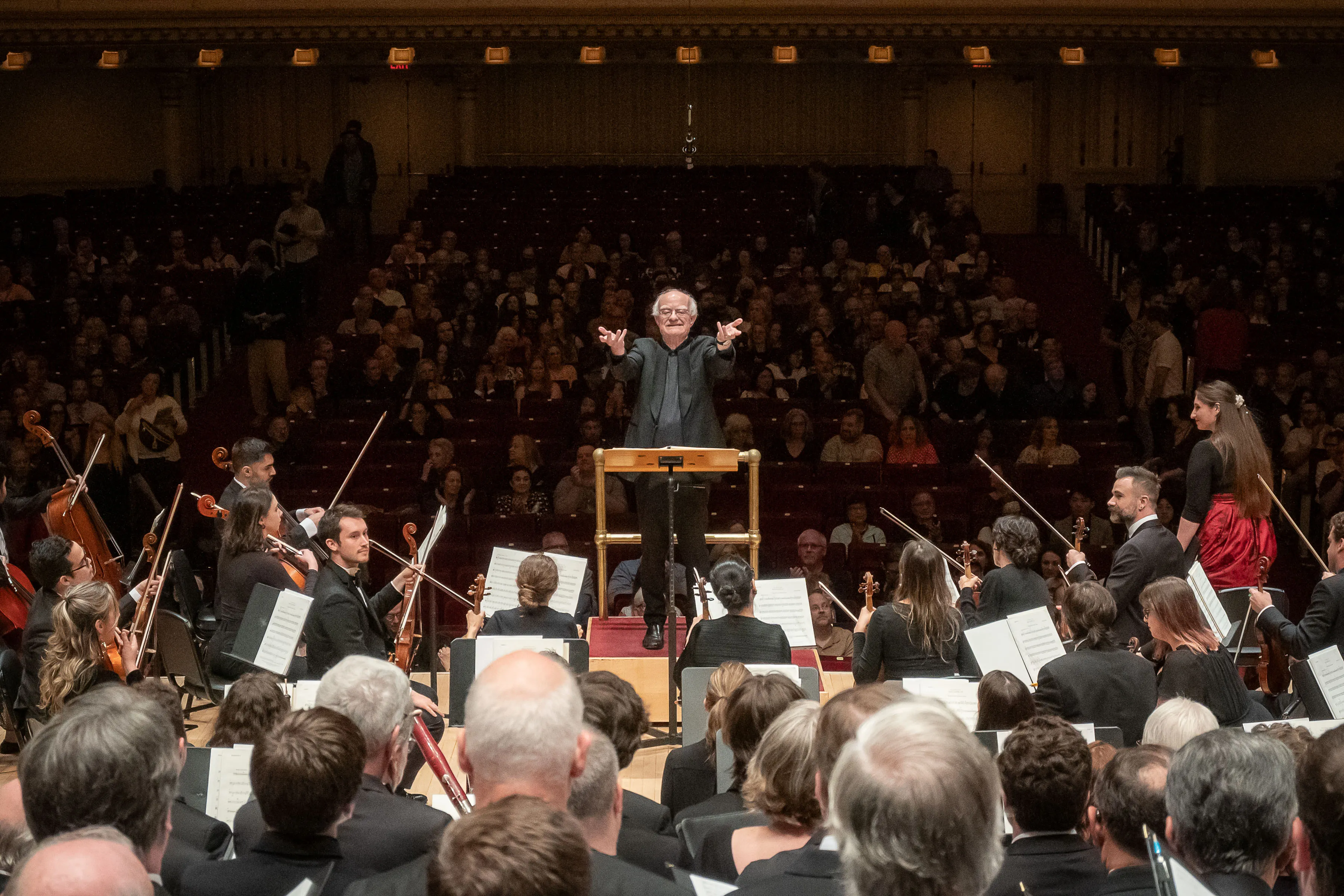 Oxford Philharmonic Orchestra Plays John Rutter, Mozart, and Beethoven - TheaterMania.com