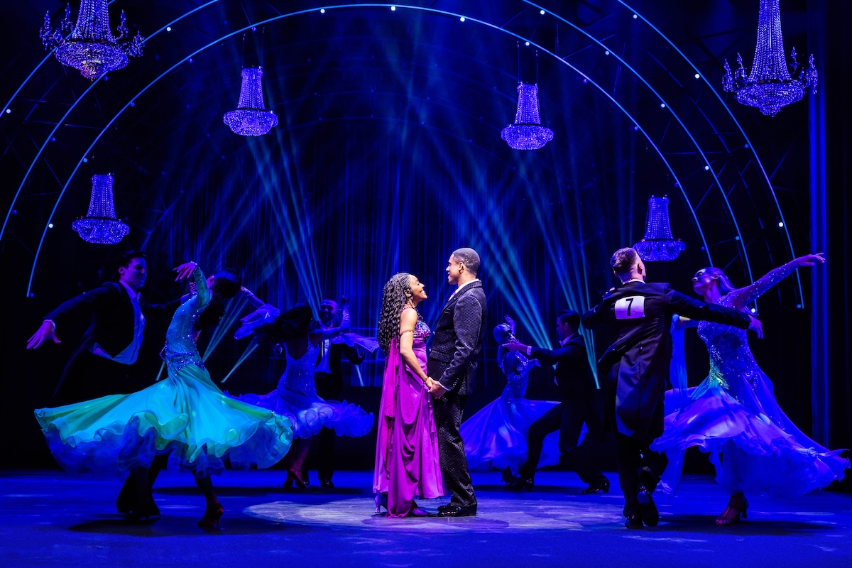 Review: A Flat-Footed Take the Lead at Paper Mill Playhouse ...