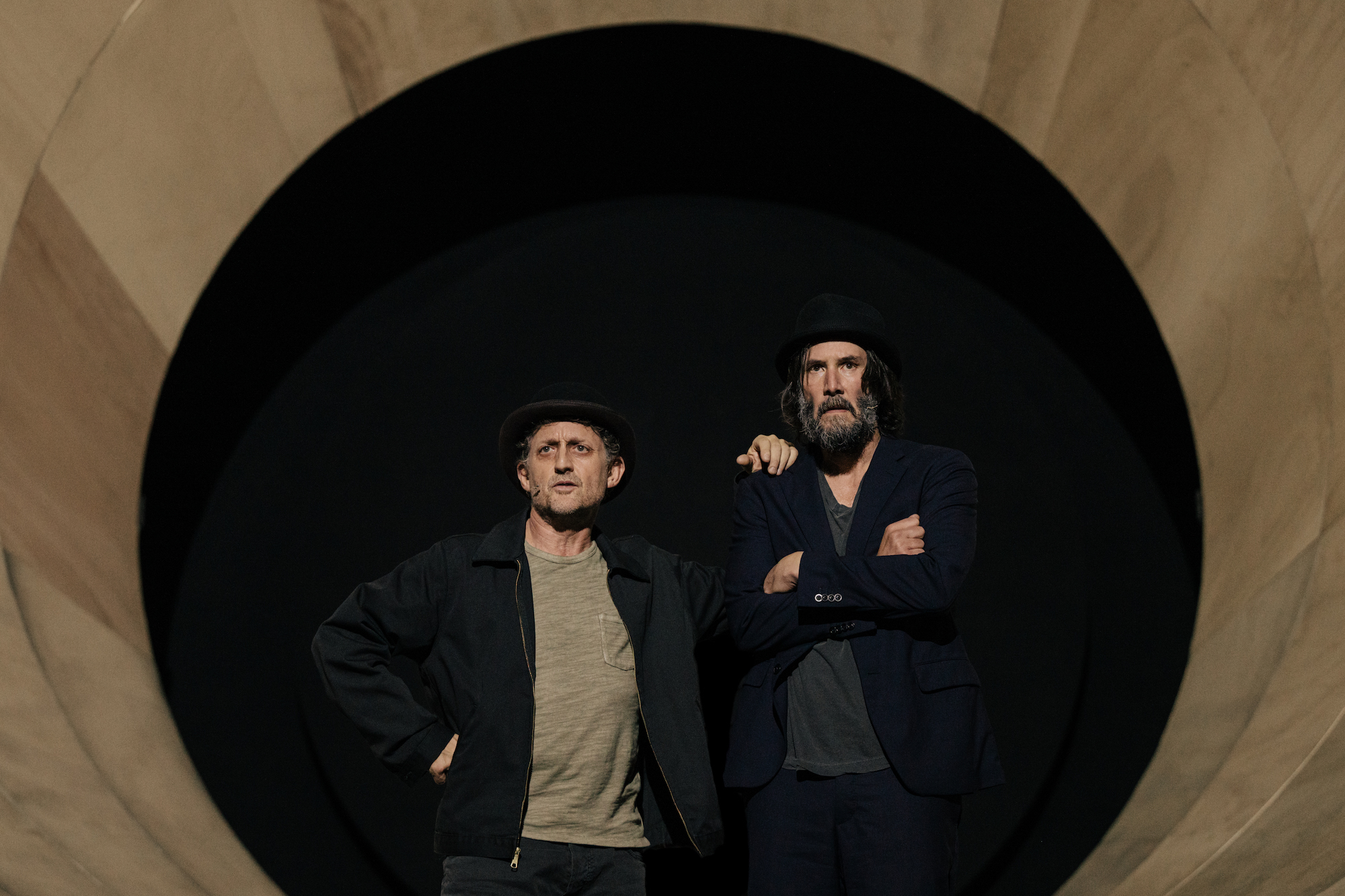 Review: Do Keanu Reeves and Alex Winter Make Waiting for Godot an ...