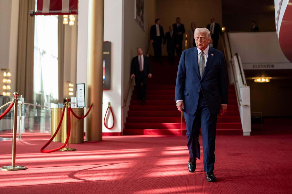 Kennedy Center Board Votes to Rename Arts Center to Honor Donald Trump ...